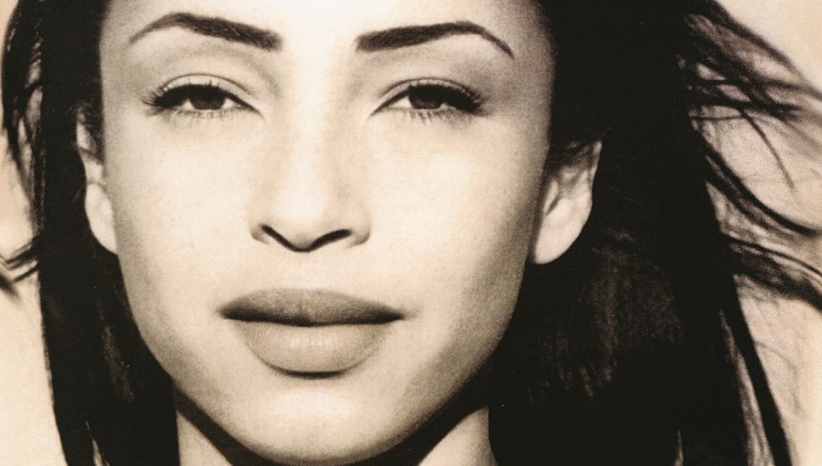 Zamansız Bir Aşk Mektubu: The Best of Sade | Dark Blue Notes